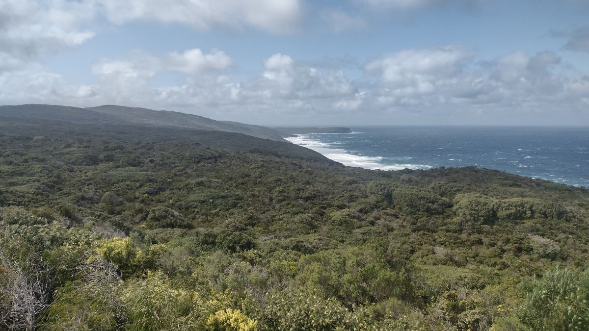 Hiking the Southern Bibbulmun Track | by map and compass